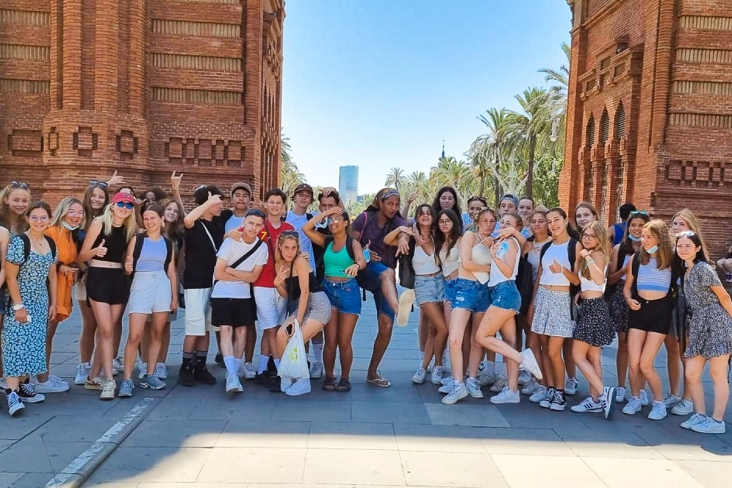 DJURINGA JUNIORS - Colonies de vacances - Le Guide des CSE - Diaporama